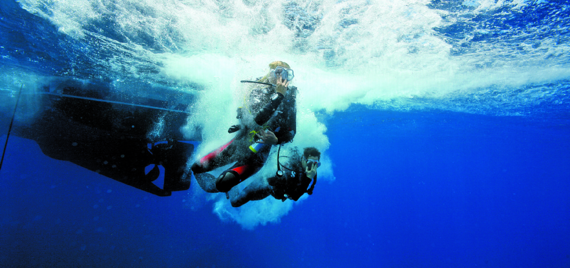 Adventure Diver - Coral Diving Crete - A 5 Star PADI Resort Center Quality